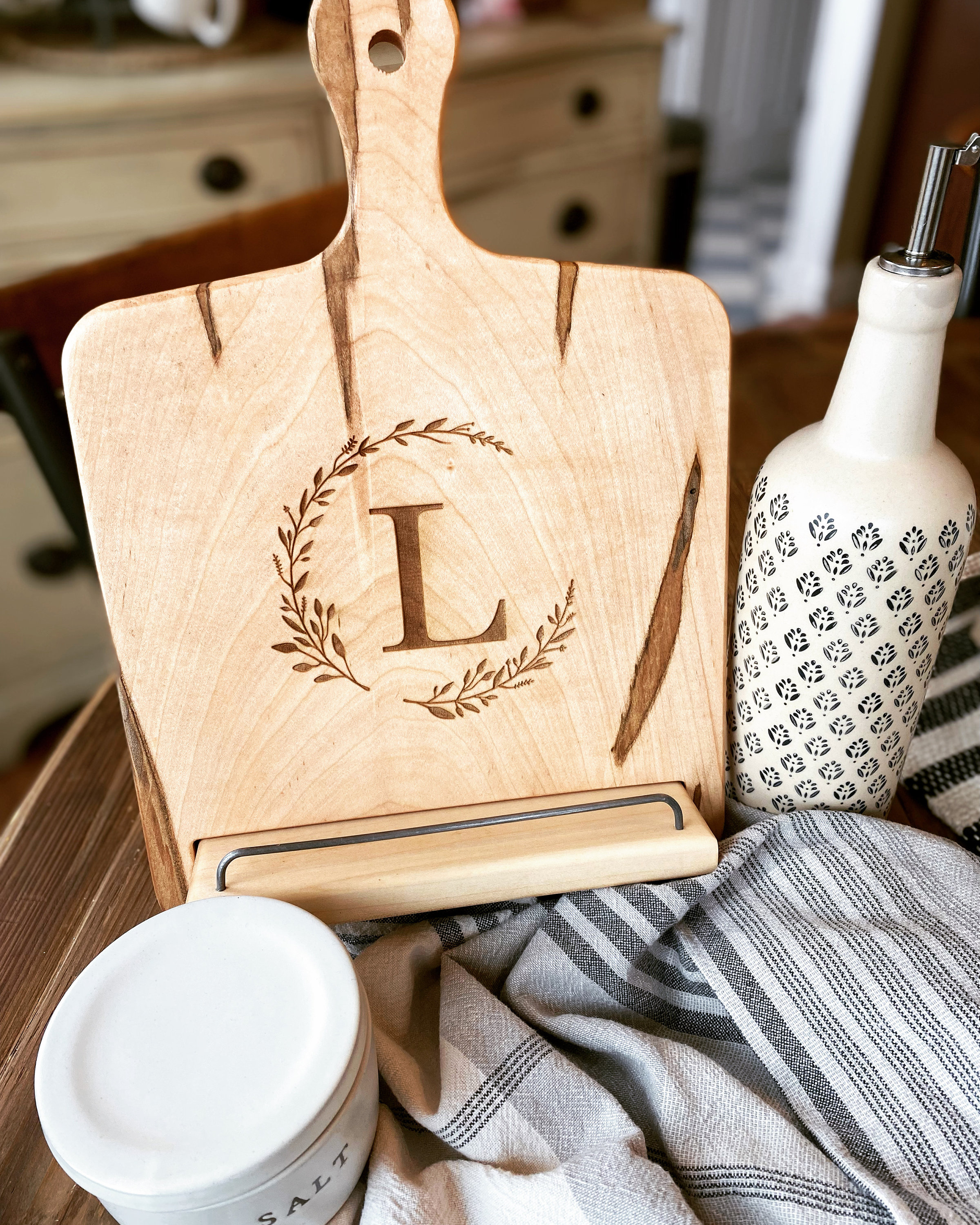 Personalized Cookbook Holder, Cookbook Stand, Easel - Etsy