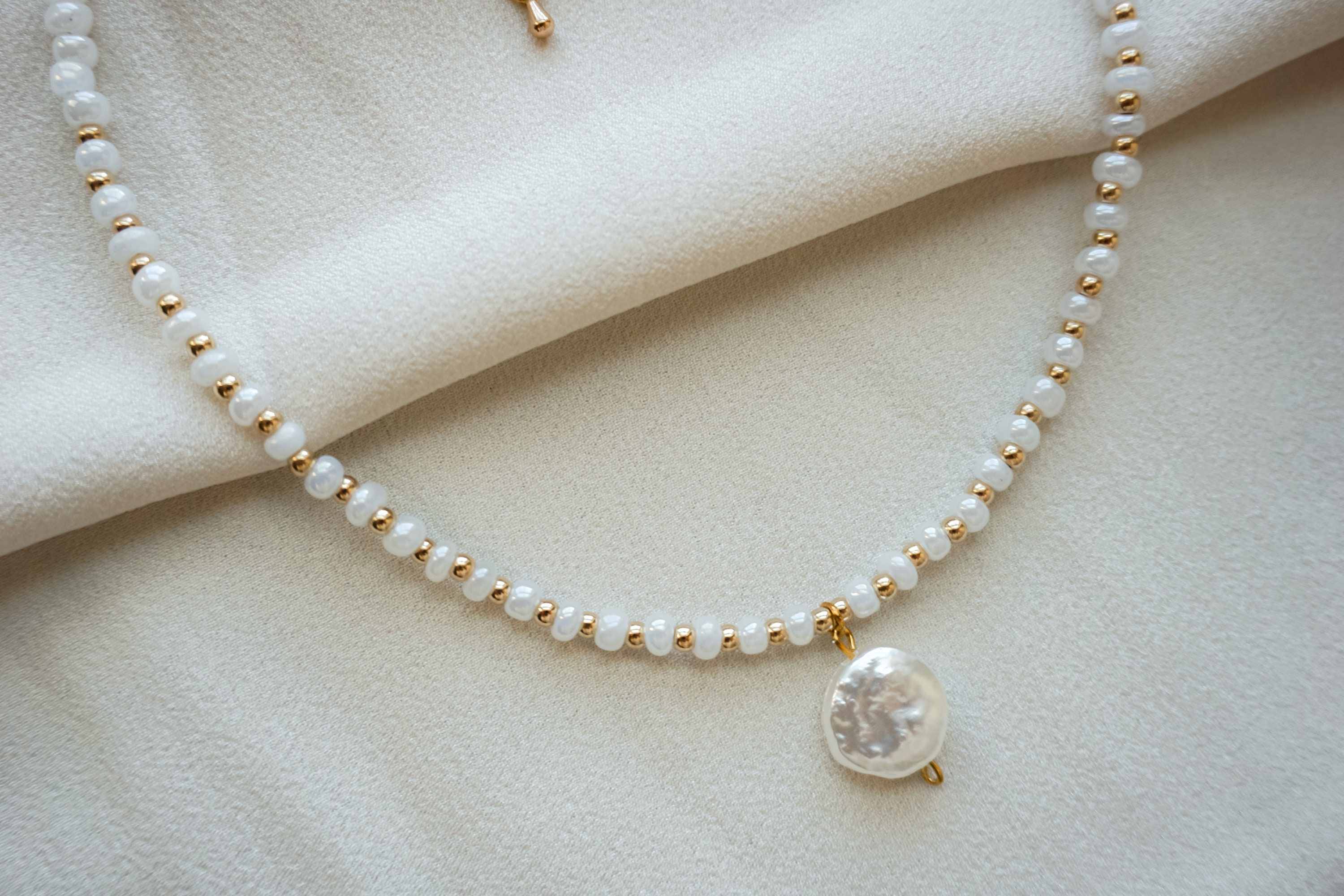 Faceted Pearl Necklace Dainty Pearl Necklace Minimal - Etsy