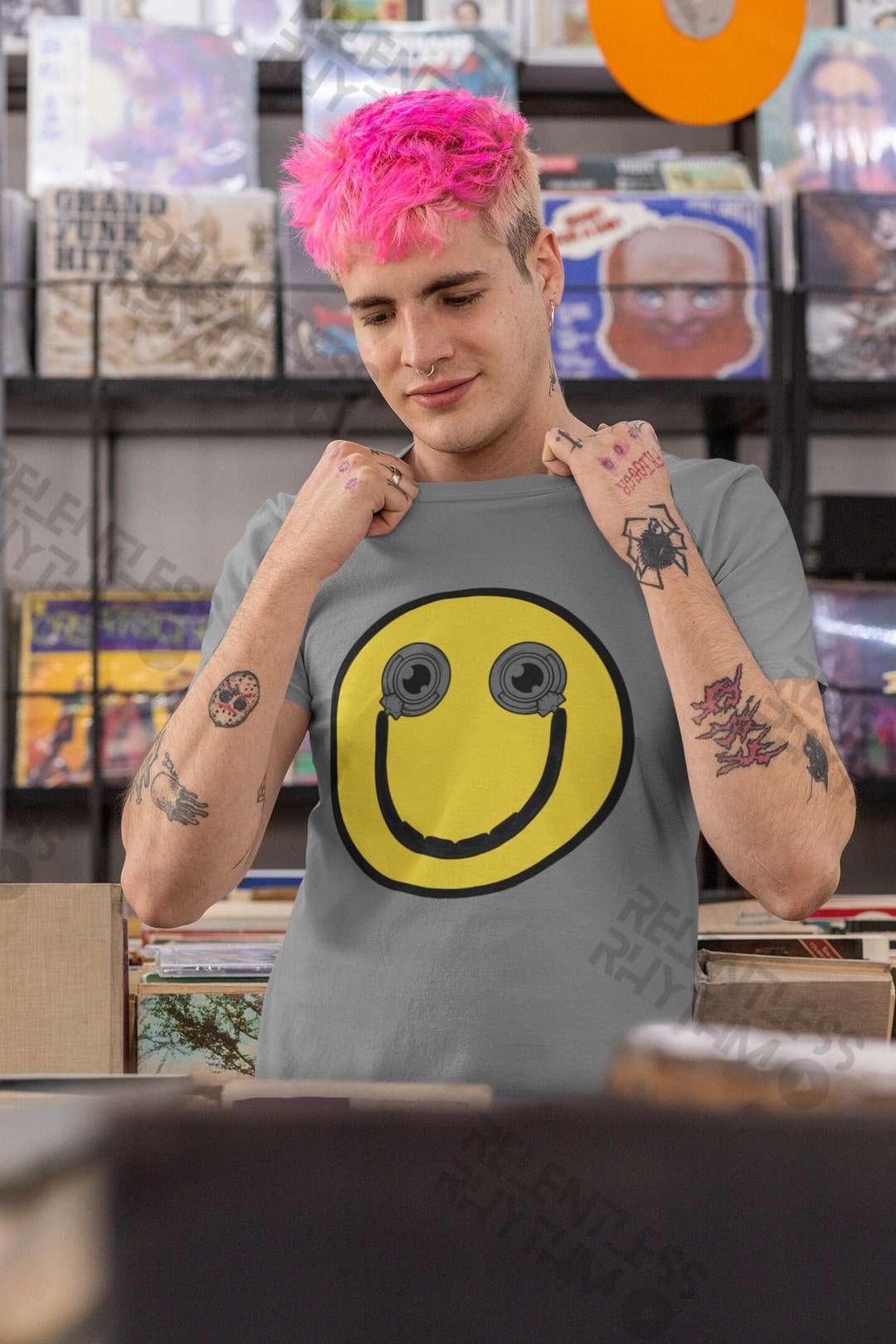 DJ Smiley Face - Etsy