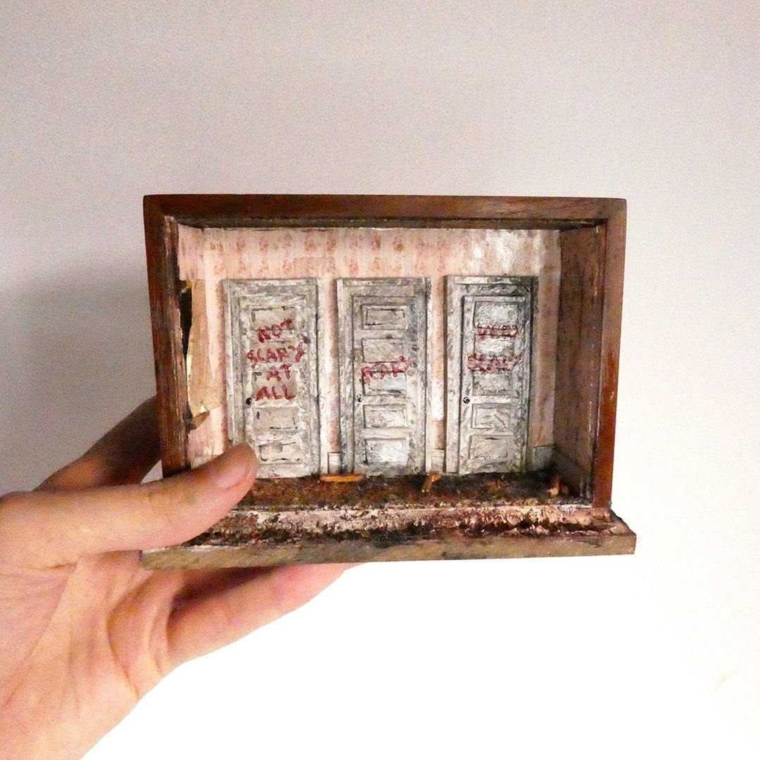 Pennywise Doors Diorama Miniature - It Movie - Halloween - Etsy