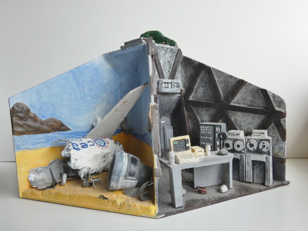 LOST Plane Crash Site and Dharma Hatch Miniature Diorama - Etsy