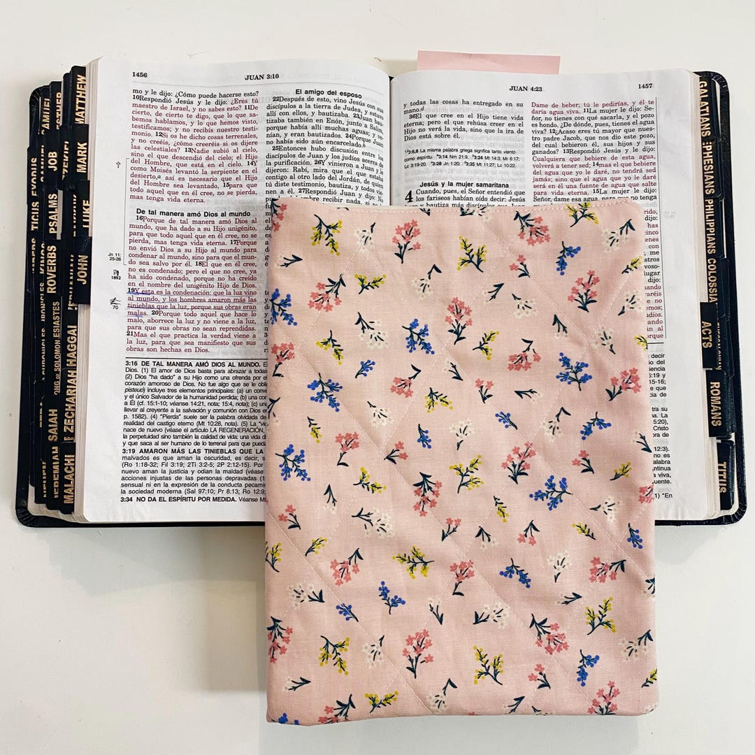 Pink Quilted Bible Cover With Pockets, Handmade Bookcover Cotton - Etsy