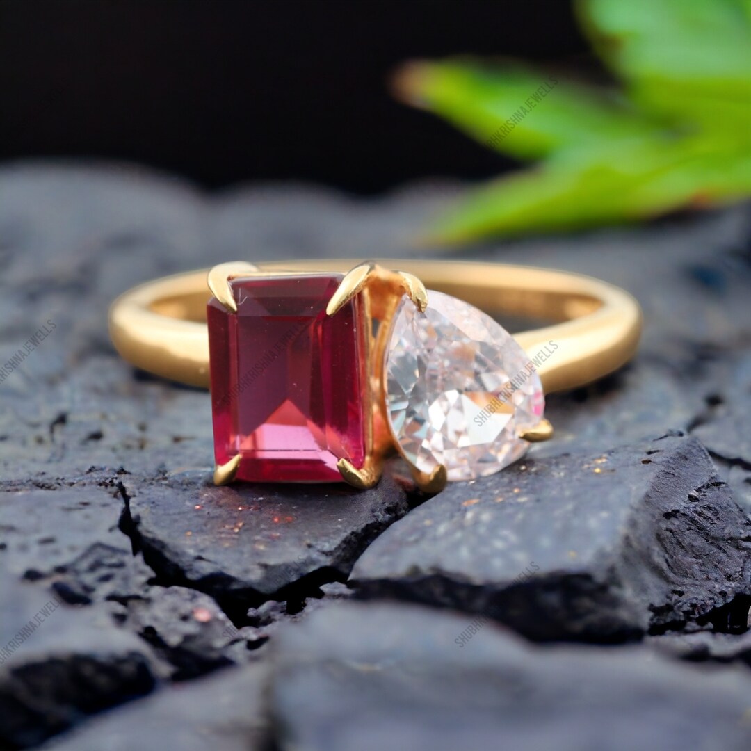 Antique Design Pink Ruby Bridal Ring Dainty 14k Yellow Gold Ring Toi Et ...