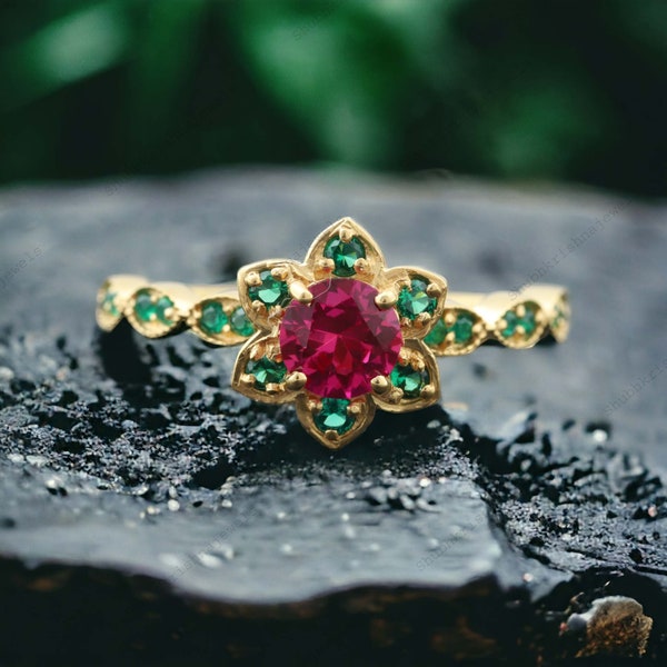 Ruby Emerald Ring - Etsy