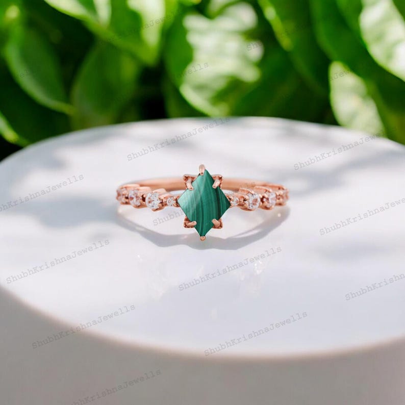 Vintage Kite Malachite Engagement Ring Natural Gemstone Present ...