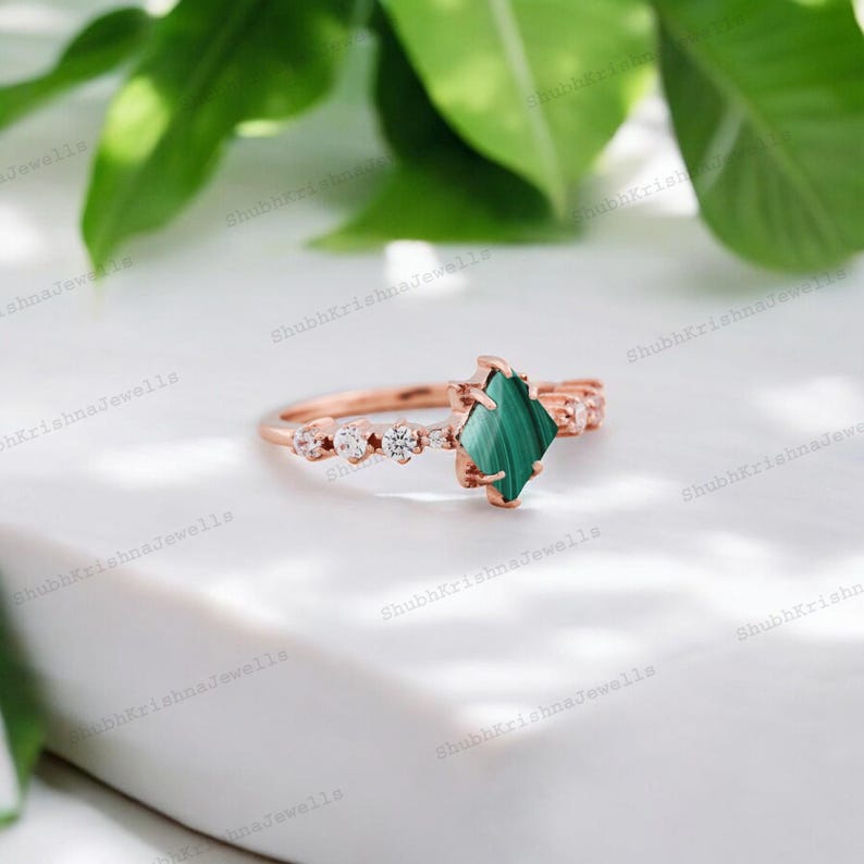Vintage Kite Malachite Engagement Ring Natural Gemstone Present ...