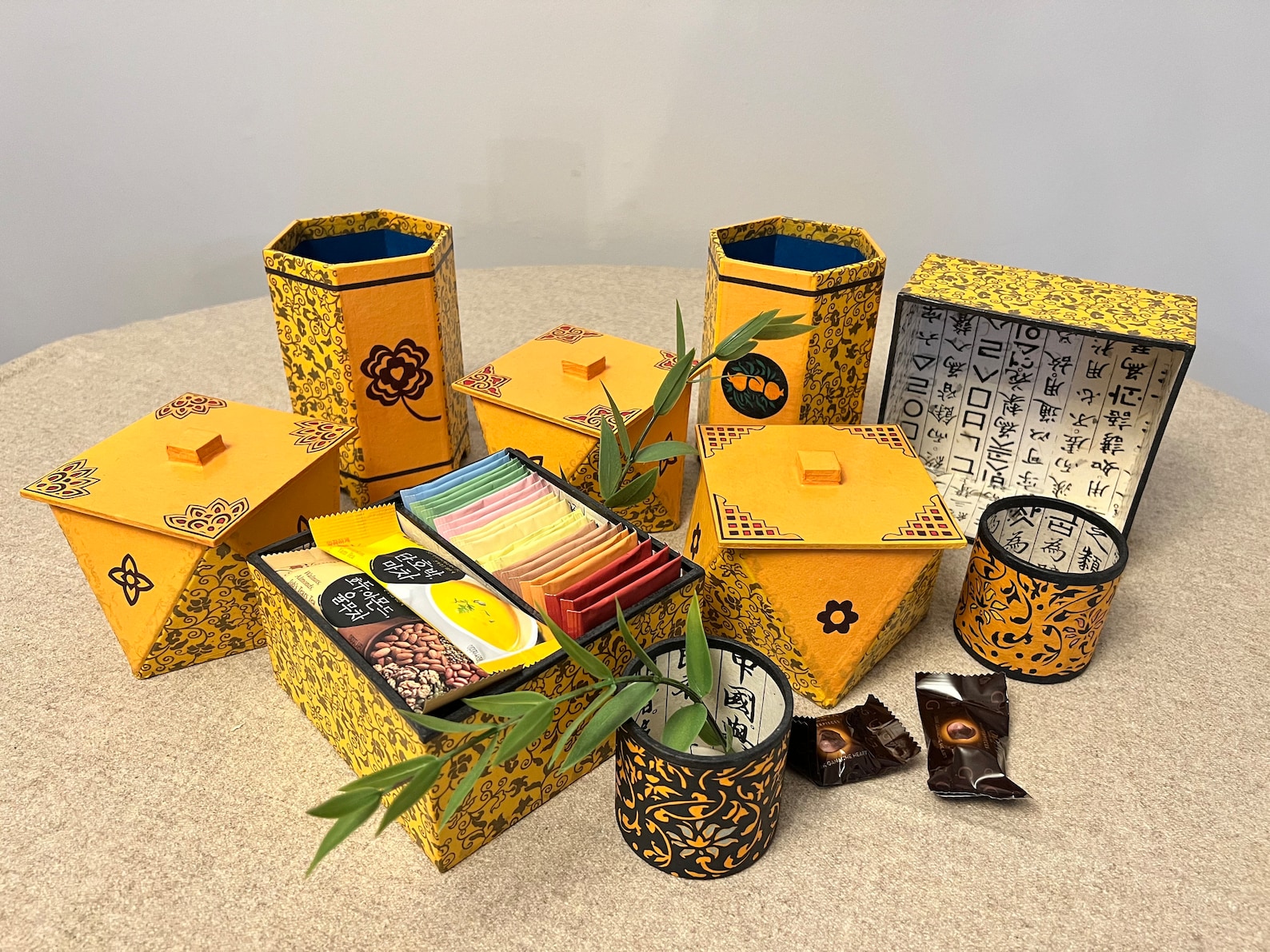 Traditional Korean Hanji Handmade Craft | Pencil Holder | Jewelry Box ...