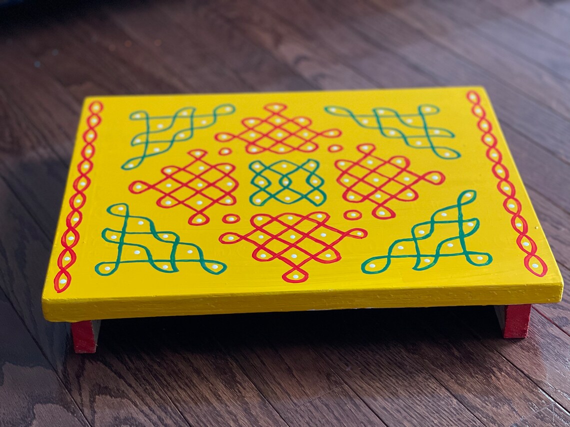 Handmade Puja Peeta: Kolam Manai Pooja Stand, Housewarming Decor - Etsy