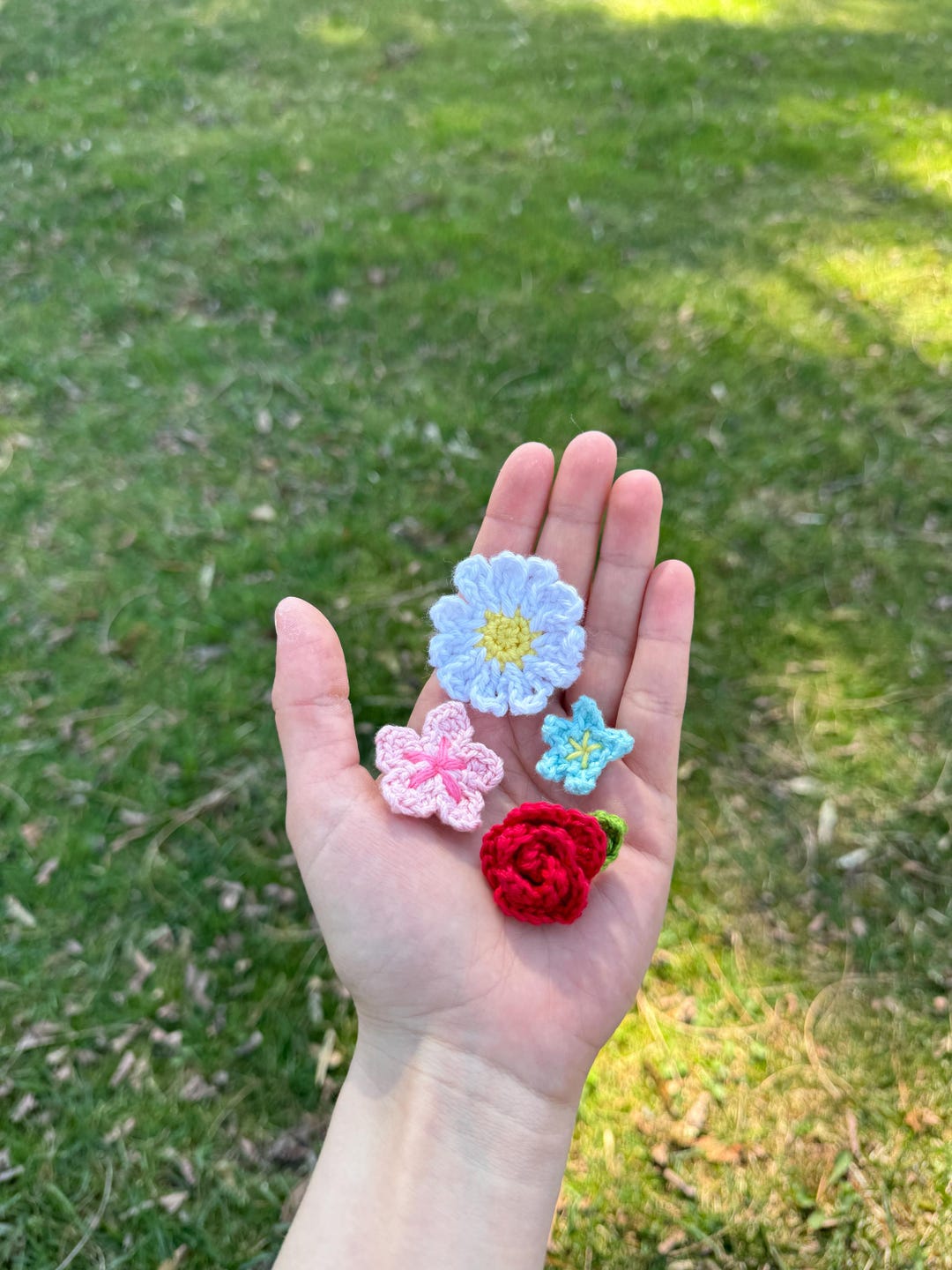 Crochet Magents, Flower Magnets, Refrigerator Magnets, Floral Magnets ...