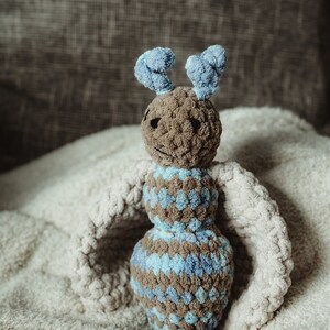 Crochet Leo the Bee PATTERN | Amigurumi Plushie | Crochet Snuggler ...