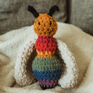 Crochet Leo the Bee PATTERN | Amigurumi Plushie | Crochet Snuggler ...