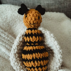 Crochet Leo the Bee PATTERN | Amigurumi Plushie | Crochet Snuggler ...