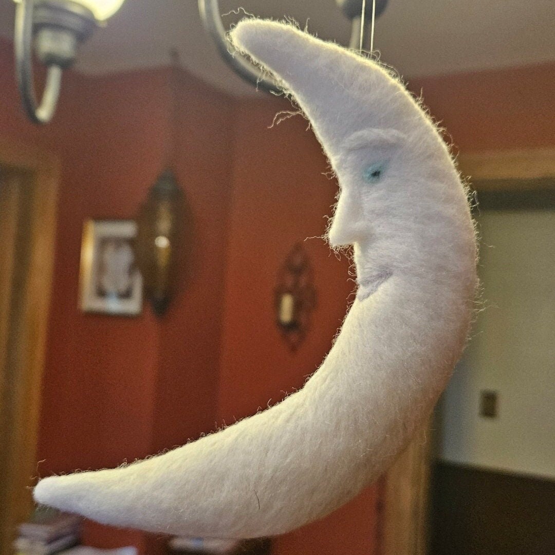 Needle Felted Crescent Moon. - Etsy