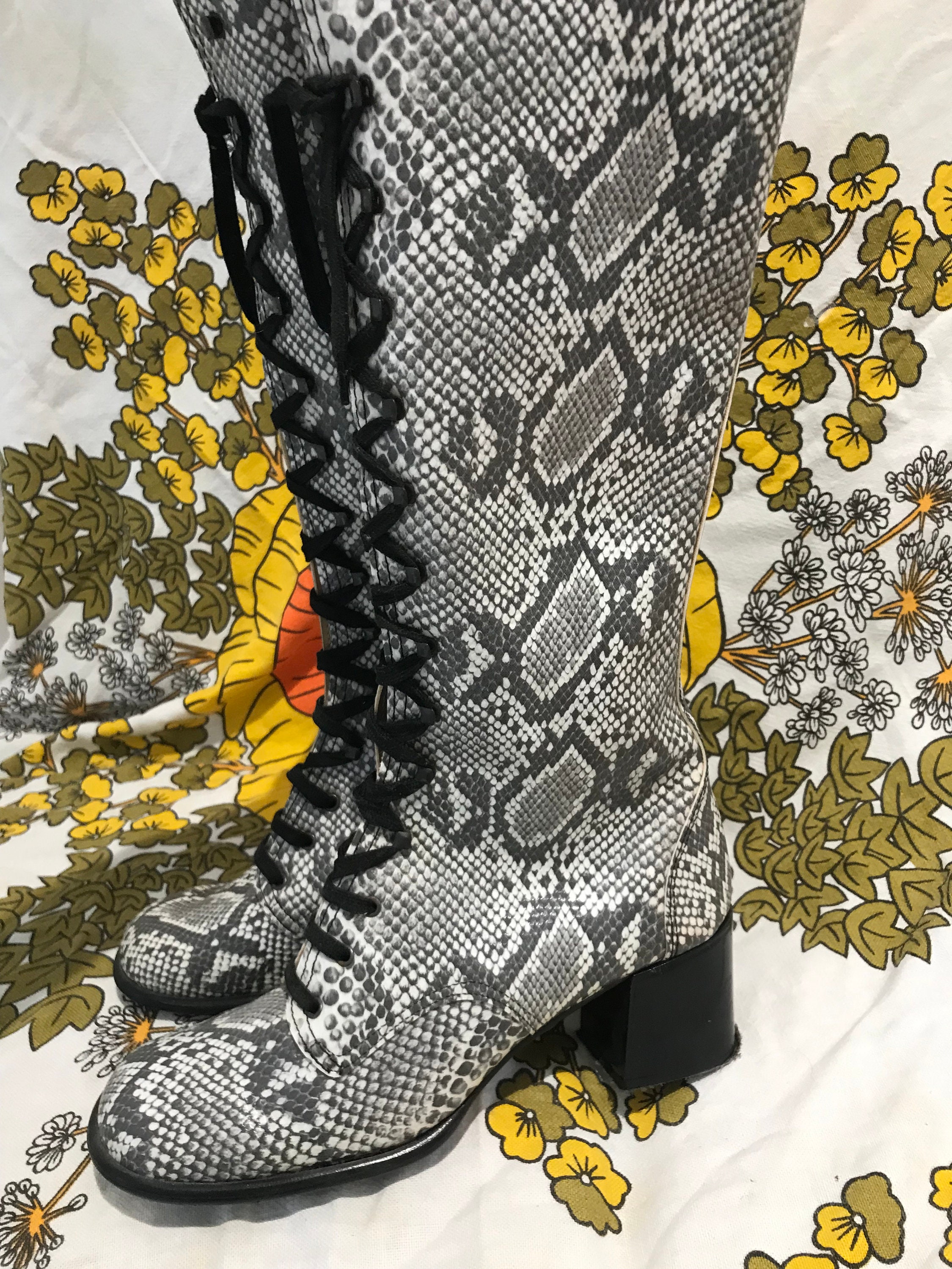 Vintage 1960s Contessa Vinyl Snakeskin Boots - Etsy