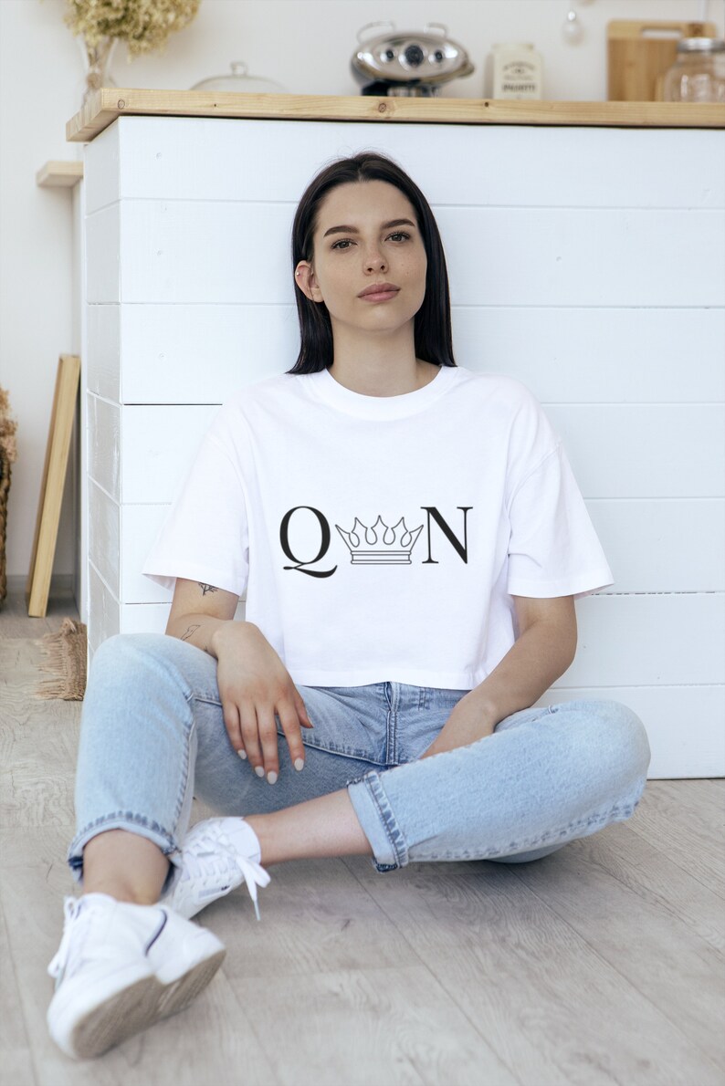 QUEEN With CROWN SVG Queen Svg Crown Png Transparent - Etsy