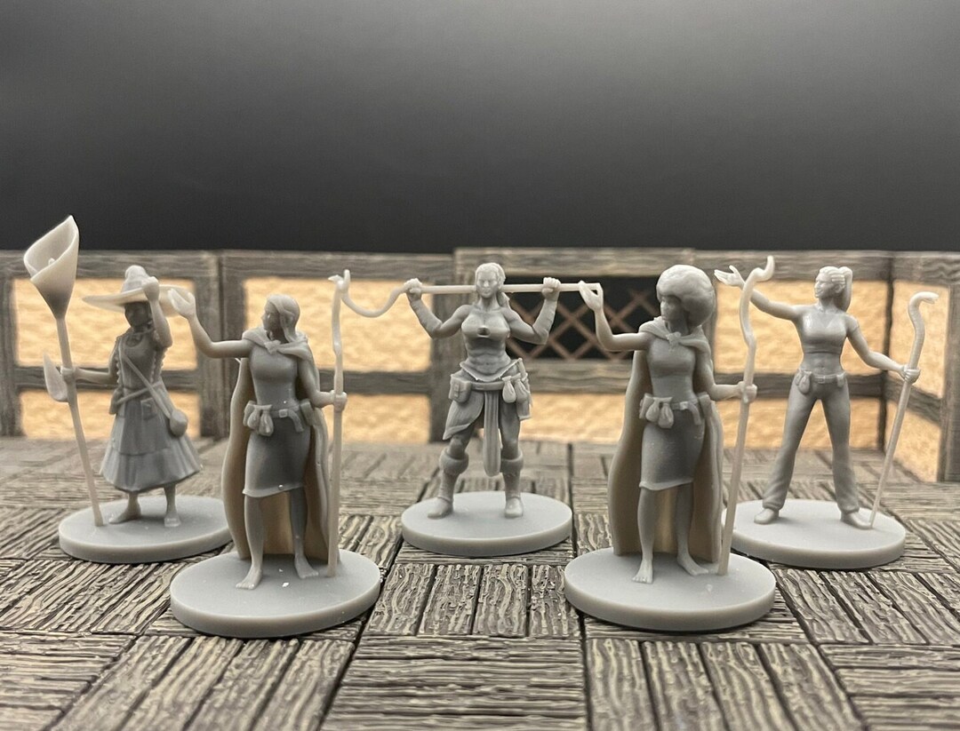 Human Female Druids Tabletop RPG Mz4250 3D Printed Miniatures 28mm ...