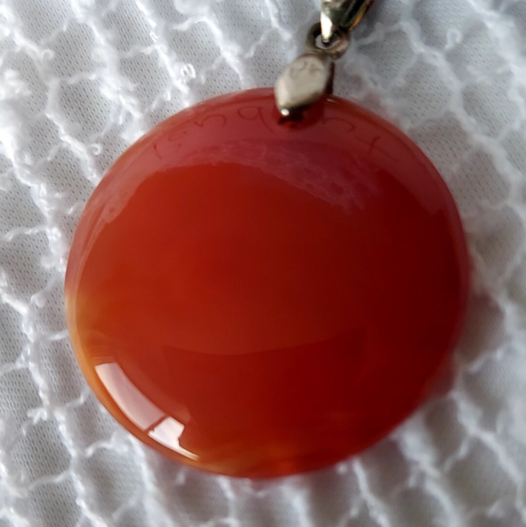 Round Disc Carnelian Agate Gemstone Pendant - Etsy