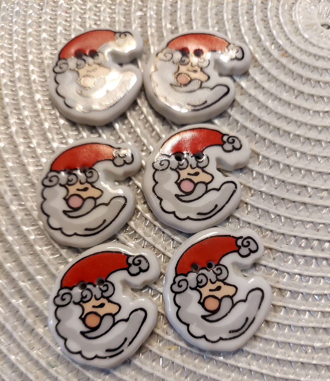 6 in the Set of Classic Santa Buttons Great for Sewing, Scrapbooking ...