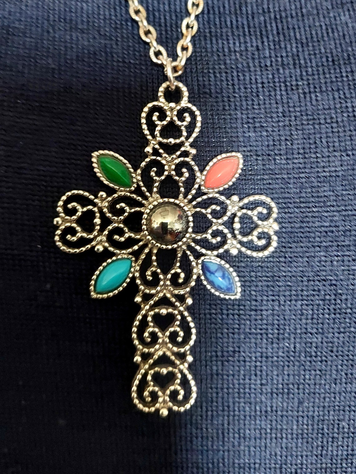 Vintage 1972 AVON Cross Necklace - Etsy