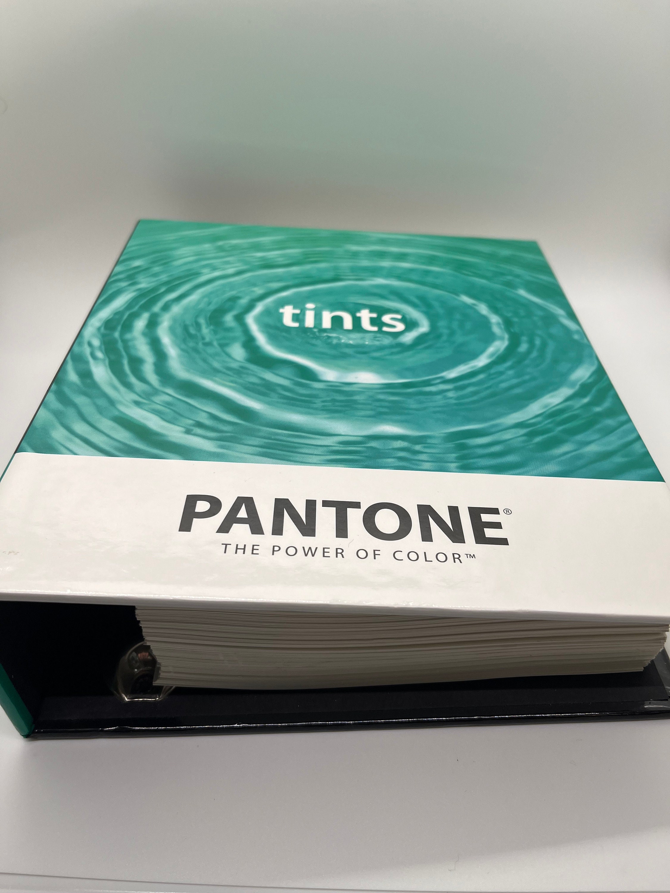 Pantone Tints Color Binder Excellent Condition, Like New - Etsy