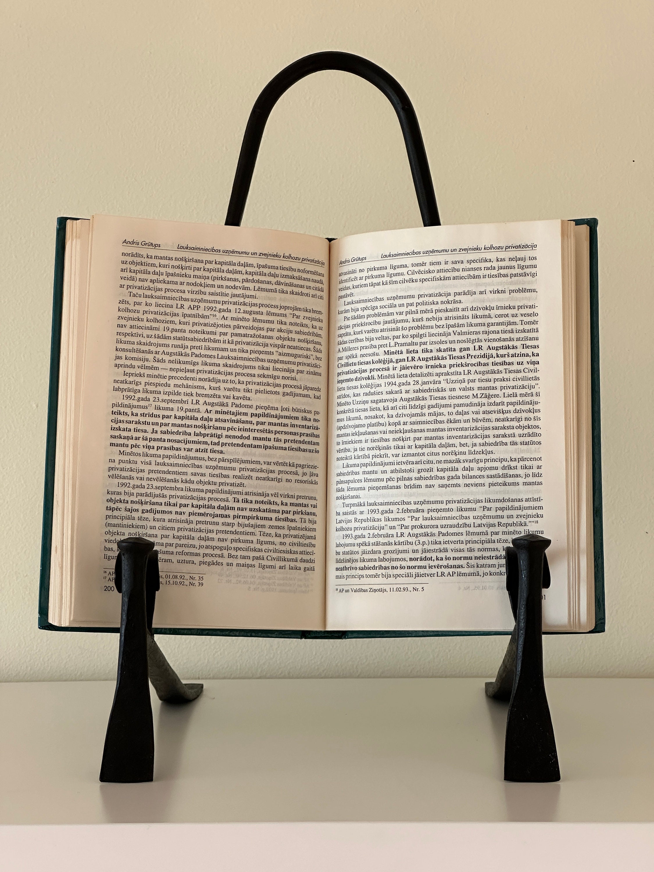 Plate, Dish, Book Holder With Counterweight | Elegant and Functional ...