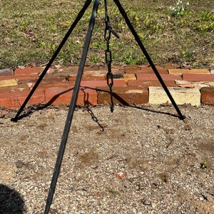 Strong Iron Campfire Cooking Tripod, Handmade With Wrought Iron Chain ...