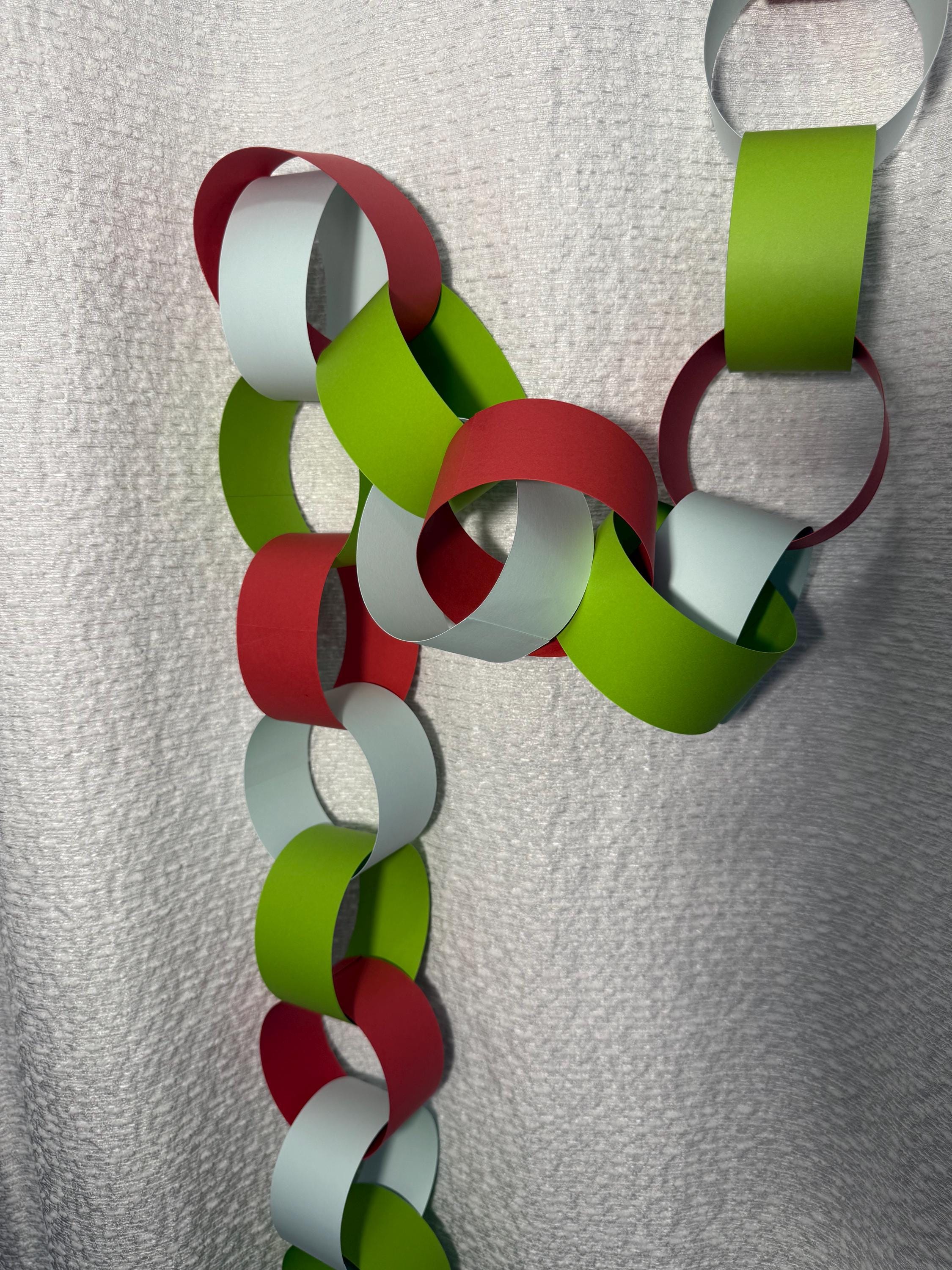 Christmas Countdown Paper Chain Kit | Pre- Made & Ready to Assemble |25 ...