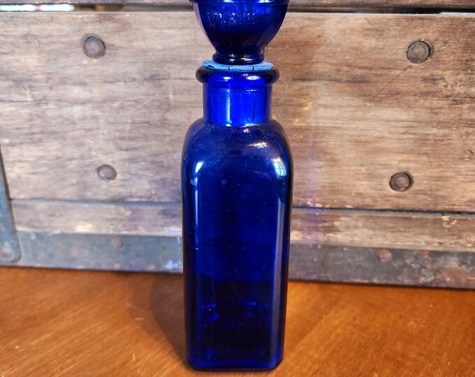 Wyeth Cobalt Blue Bottle and Glass Stopper Eye Wash Cup 1920, Wyeth Eye ...