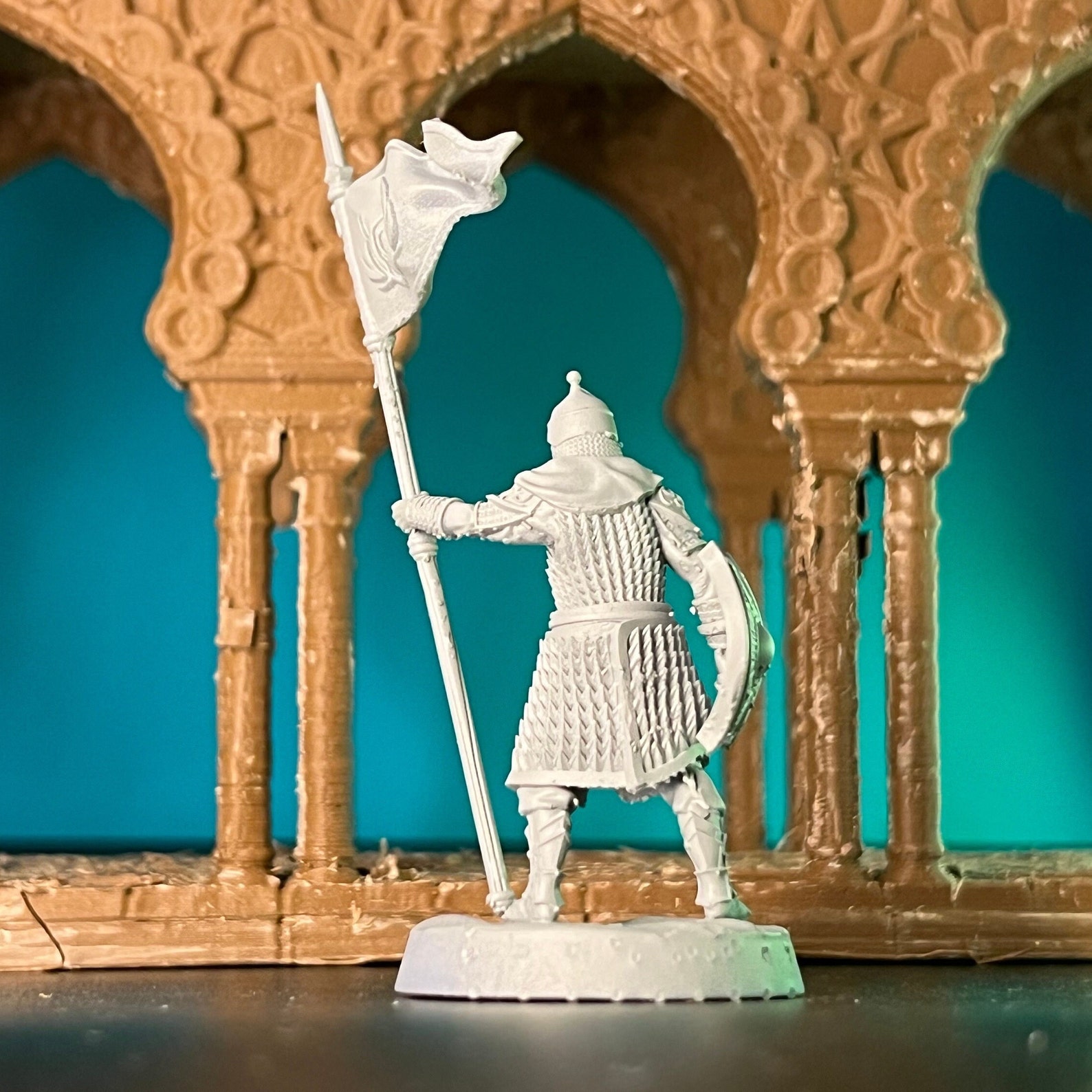 Flag Bearer, Bannerman, Fighter, Cloak, Spiked Plate, Chain Mail, Spear ...