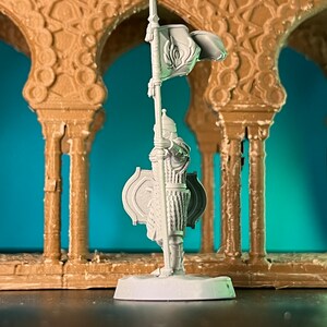 Flag Bearer, Bannerman, Fighter, Cloak, Spiked Plate, Chain Mail, Spear ...