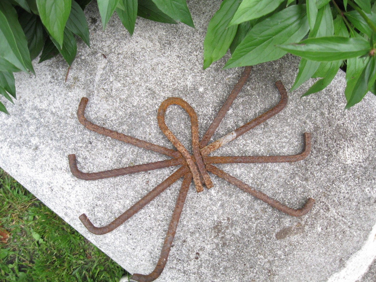 Metal Spider Rebar Spider Sculpture Man's Gift Yard Art Rock Garden ...