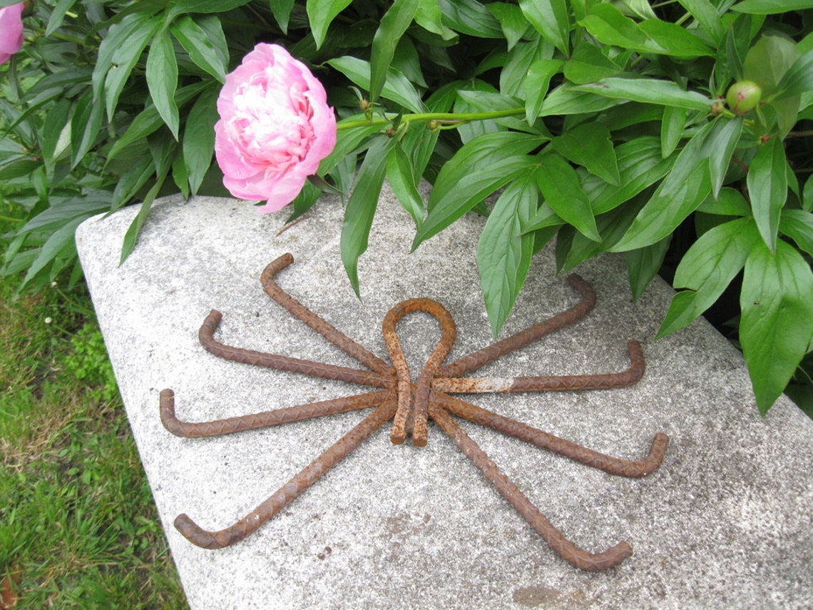 Metal Spider Rebar Spider Sculpture Man's Gift Yard Art Rock Garden ...