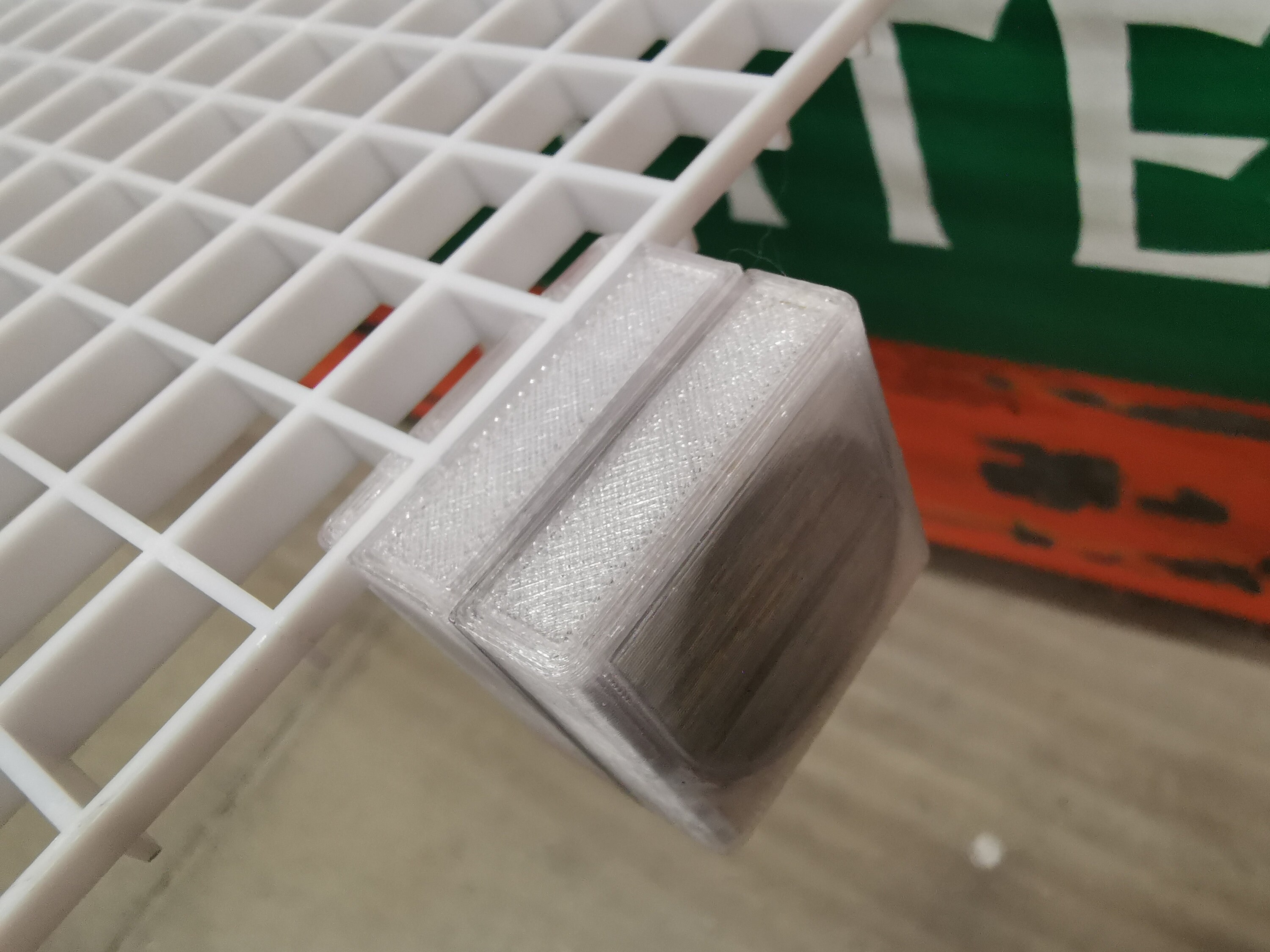 World's First Modular Magnetic Frag Rack for Eggcrates - "tiggergrip ...
