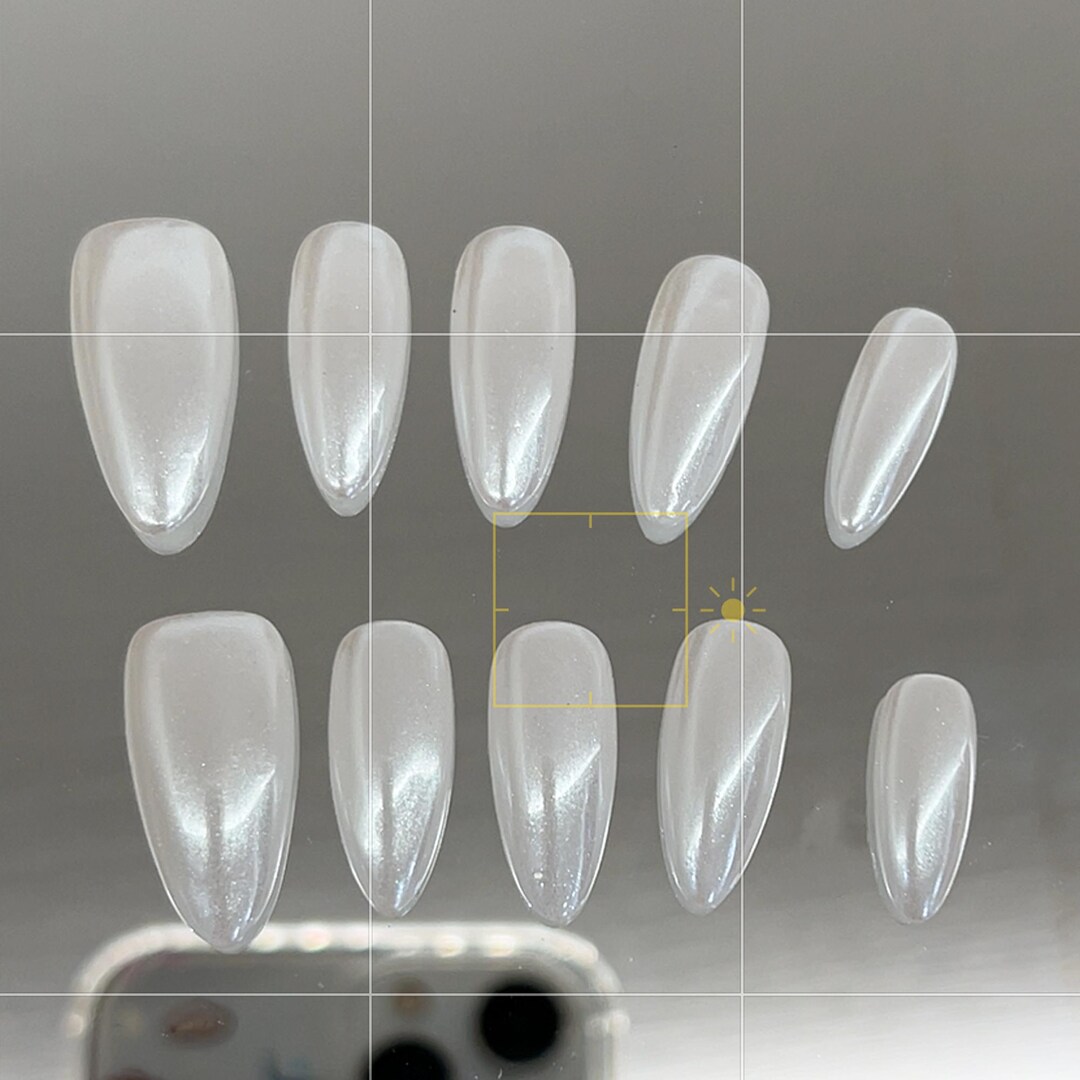 Hand Painted Elegant Pearl White Medium Almond Press on Nails |false ...