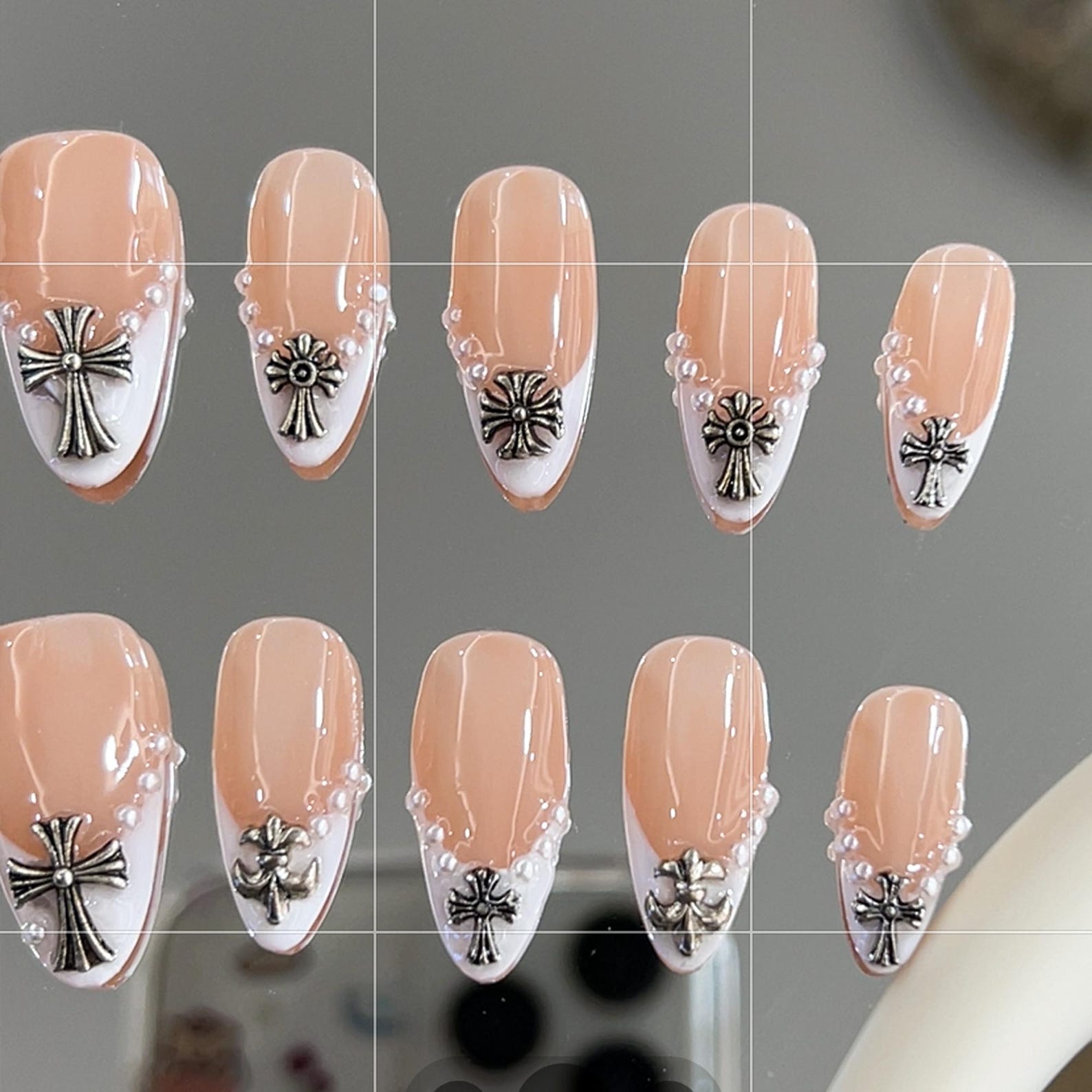 Custom Hand Painted Elegant Medium Almond Press on Nails crow Heart ...