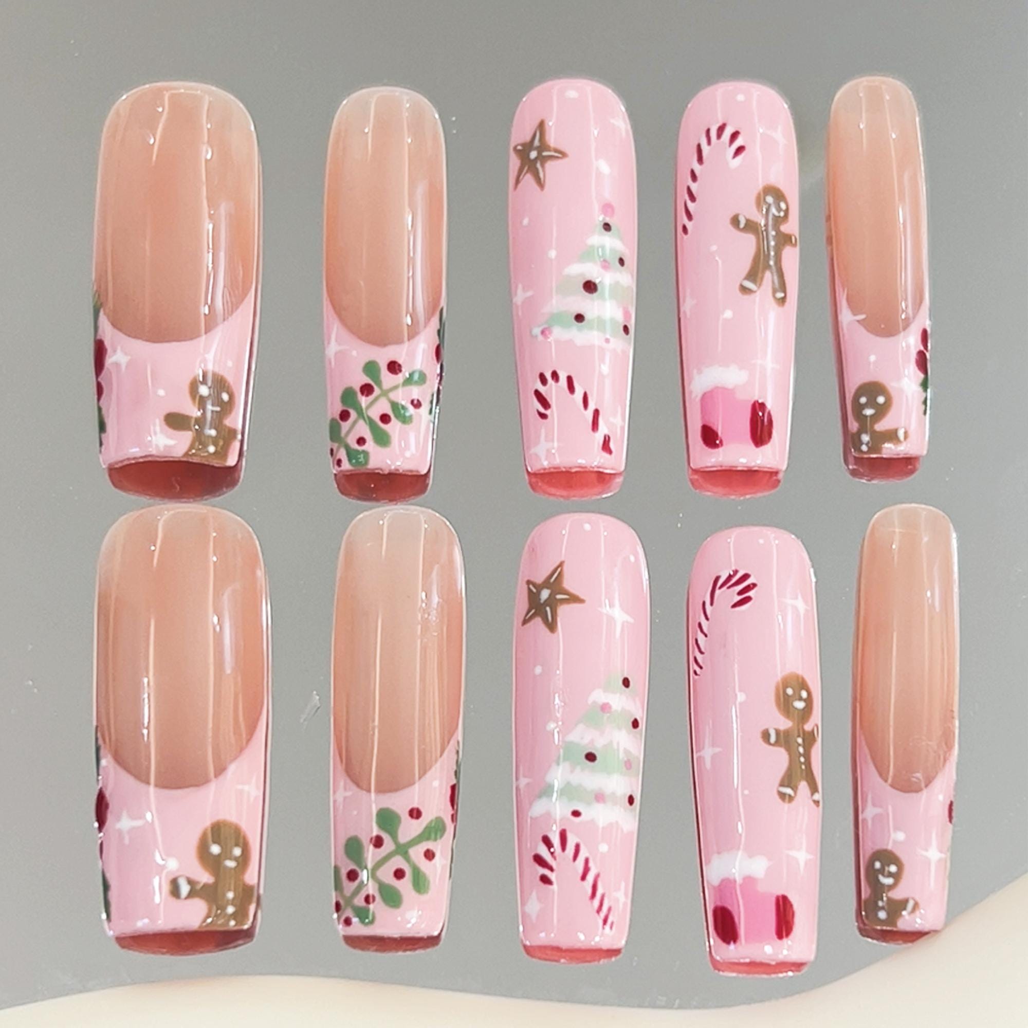 Christmas Design Short Press on Nails Santa Nails Christmas Essential ...