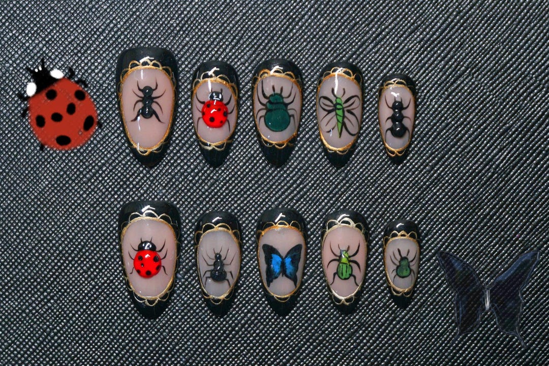 Custom Hand Painted 3D Lady Bugs Short Almond Press on Nails |3D Insect ...