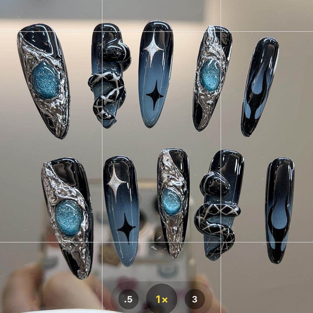 Custom Amazing 3d Mysterious Back Snake Long Stiletto Press on Nails ...