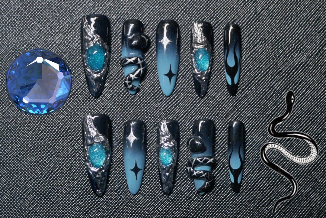 Custom Amazing 3d Mysterious Back Snake Long Stiletto Press on Nails ...