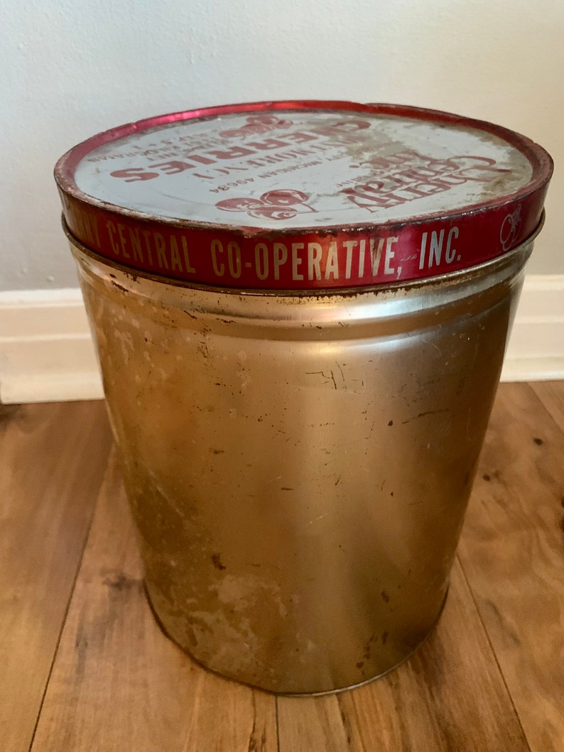 Vintage Cherry Central Co-op Cherry Growers Tin Traverse City Michigan ...