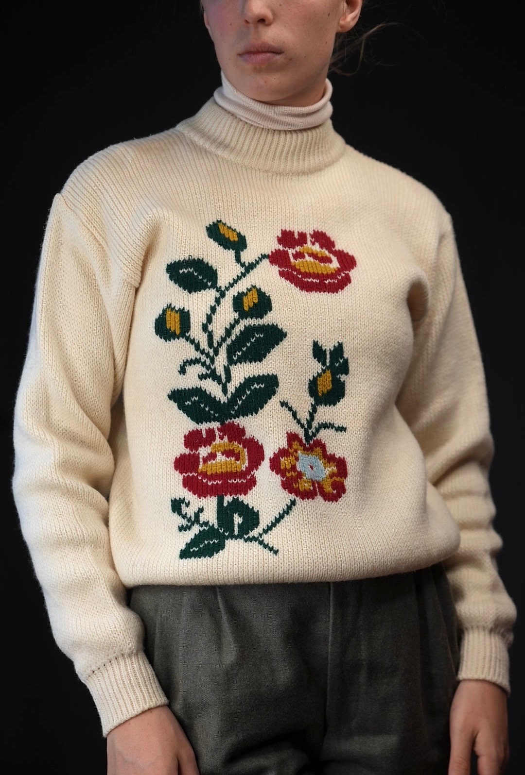 Knitted Wool Sweater With Rose Design in Cream White Pure Wool, Made in ...