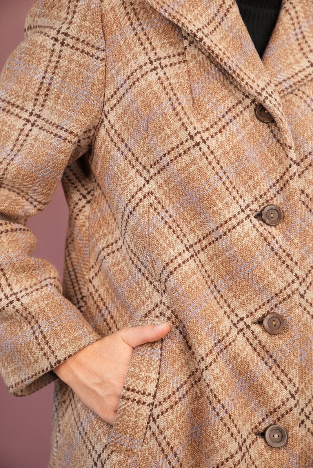 1970s Checkered Wool Coat in Beige and Lilac | Women's Vintage Coat ...