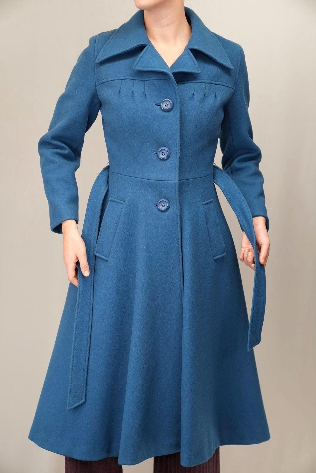 Sensational 70s Fit-and-flare Wool Coat in Vibrant Blue | Women's Size ...