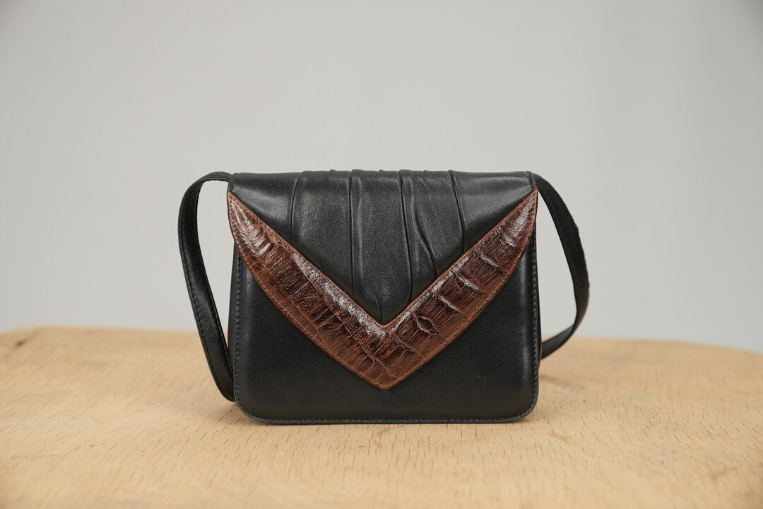 Vintage Mini Leather Bag in Black With Alligator Leather Frame | 21cm X ...
