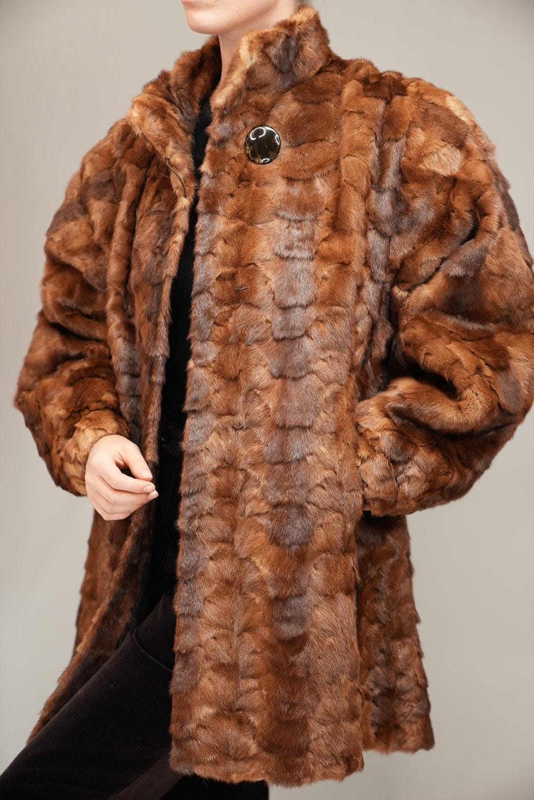 Luxurious Mink Fur Coat | Vintage | in Natural Chestnut Brown ...