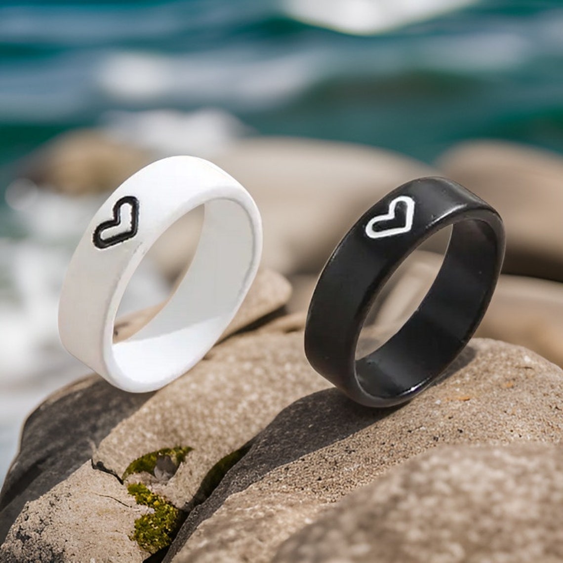 Intertwined Heart Matching Bands, Black & White Couple Rings ...
