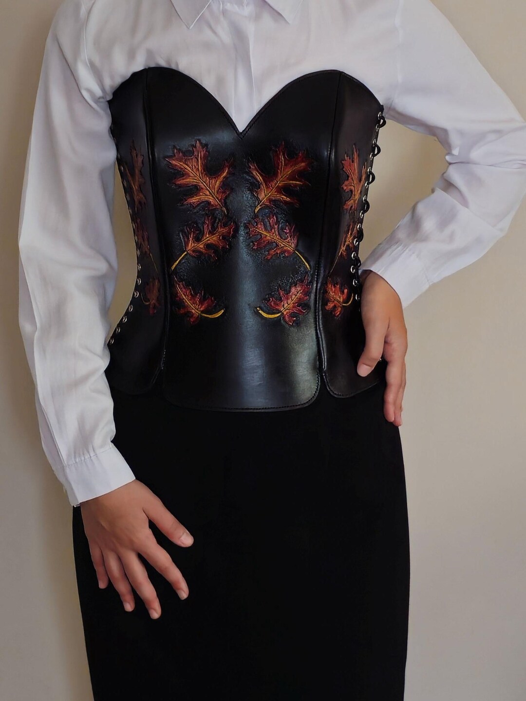 Elegant Black Corset With Embossed Autumn Leaf Design - Adjustable Fit ...