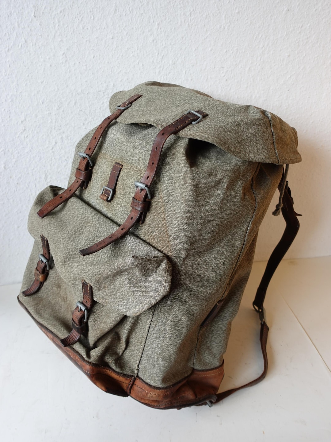 Vintage Swiss Army Military Backpack Rucksack 1965 Canvas Salt & Pepper ...