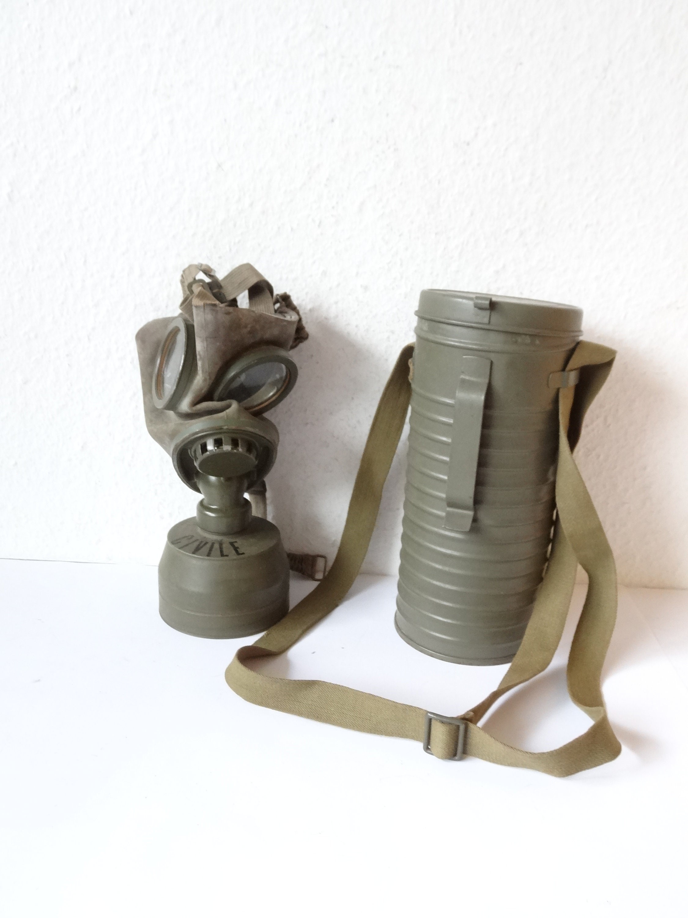 Swiss Army Military Gas Mask ABC Glasses With Original Case Vintage ...