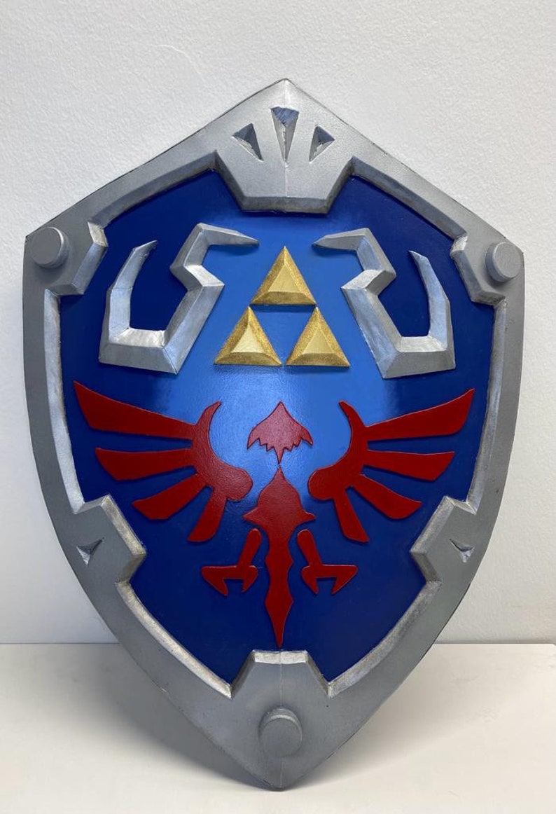 Zelda Breath of the Wild LINK Hylian Shield, Master Sword, Armor no ...